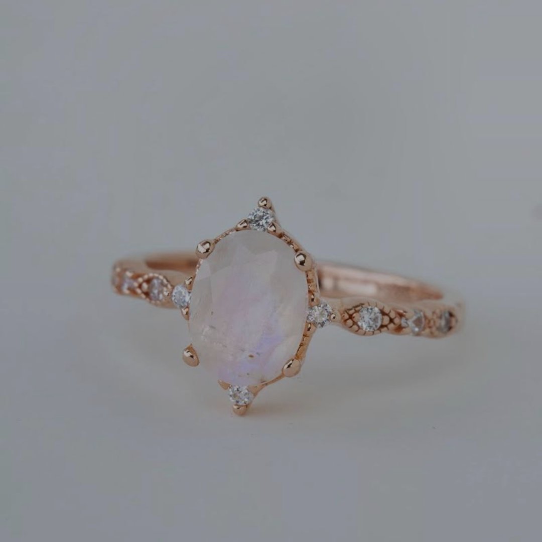 Rings – Lucid and Luna